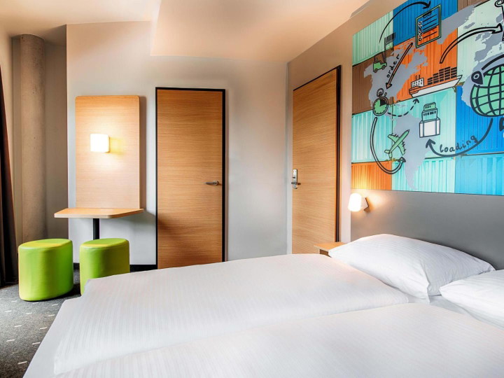 B&b Hotel Stuttgart-neckarhafen - Waiblingen