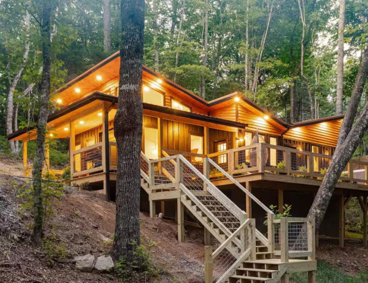The Onyx - Walk To Falls, Hot Tub, Resort Access, Luxe Approved - Lake Jocassee