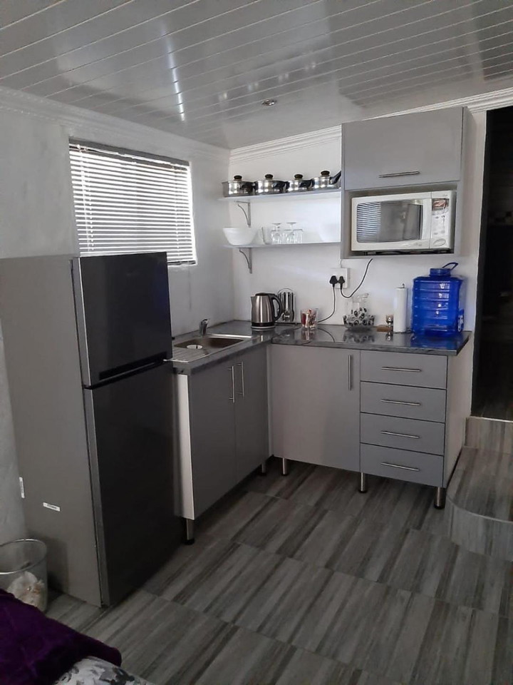 Ariah's Guesthouse And Self Catering - East London