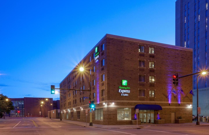 Holiday Inn Express Hotel & Suites Minneapolis-downtown Convention Center By Ihg - Minneapolis, MN