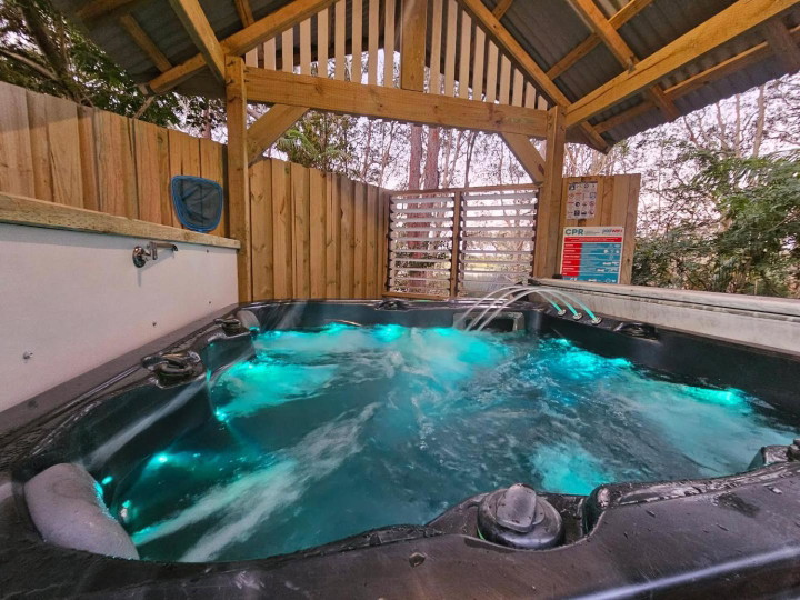 Lake Russell Lakeside Cottage - Coffs Harbour
