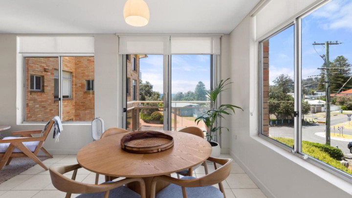 Seaview 6 - Great Views In The Heart Of Avoca - Avoca Beach