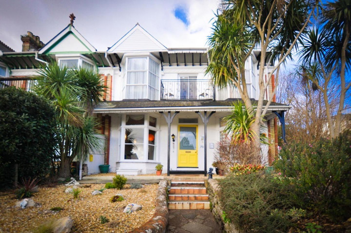 Avron House - Shaldon