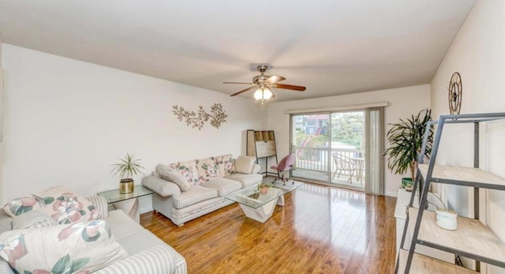 Coastal One Bedroom Retreat Near Hermosa Beach - Hermosa Beach, CA