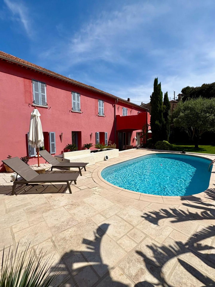 Chambre Privée En Villa Avec Piscine Et Salle De Bain Attenante - Cagnes-sur-Mer