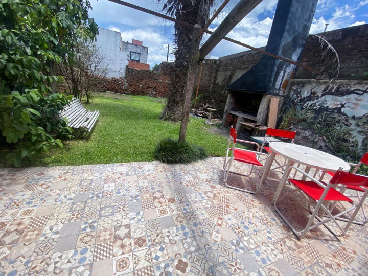 Casa A Una Cuadra De Costanera Gualeguaychu Hasta 8 Personas - Gualeguaychú