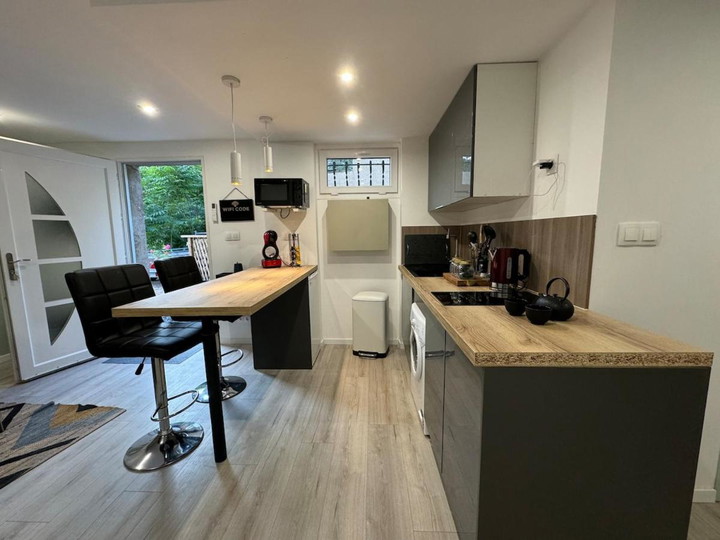 T2 Climatisé Dans Maison Avec Stationnement - Sathonay-Camp