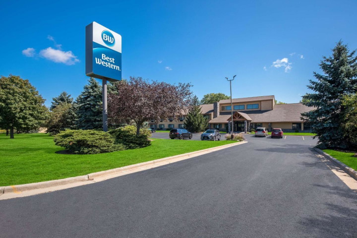 Best Western Germantown Inn - Wauwatosa, WI