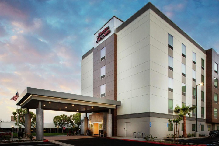 Hampton Inn & Suites Irvine/orange County Airport - Santa Ana, CA