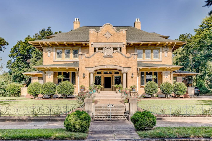 Oak Hall Mansion And Boutique Hotel - Vicksburg, MS