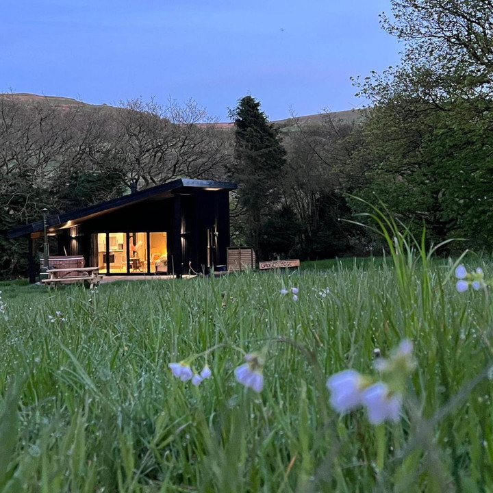 Quirky, Luxury Hideaway - Wales