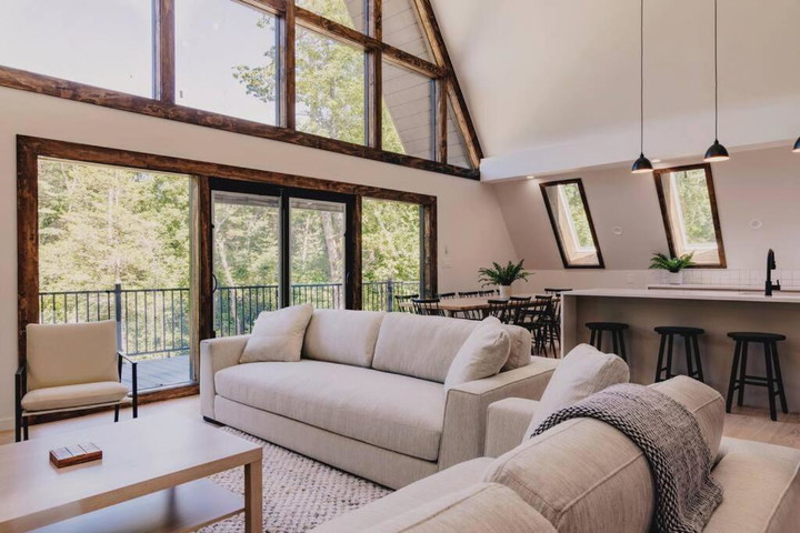 Emberwood Lodge - Luxury Cabin, Kid Friendly - Catskill, NY