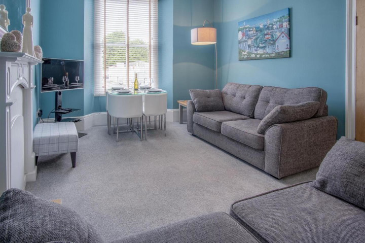 Flint House - 2 Bedroom Apartment - Tenby - Tenby