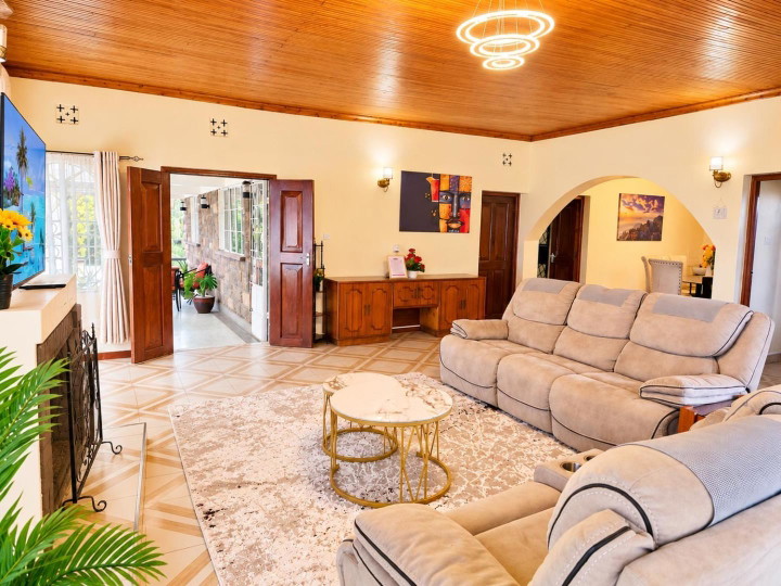 4 Bedroom Boma Naivasha - Kenya