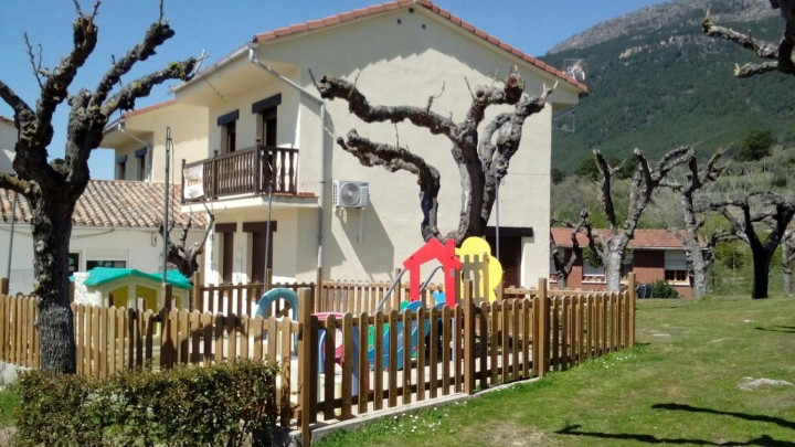 Apartamentos La Eliza - Cuevas del Valle