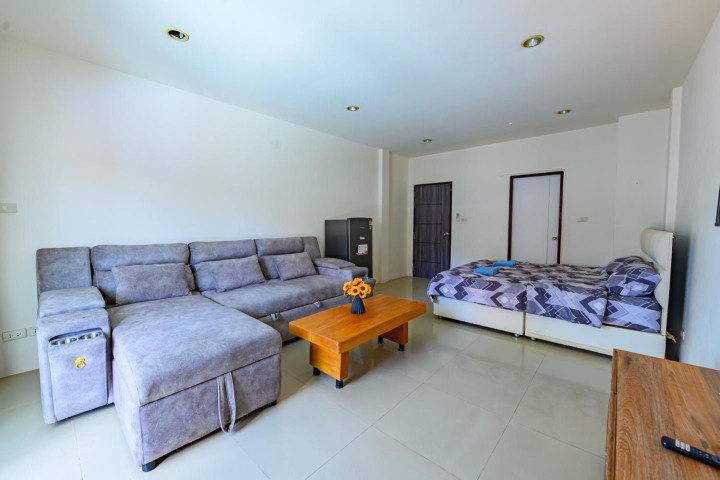 R&b Hostel Apartments And Sports Bar - Koh Samui