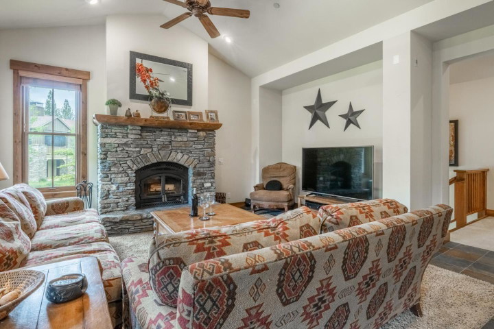 Lodges 1140- Spacious Townhome On Golf Course - Mammoth Lakes, CA
