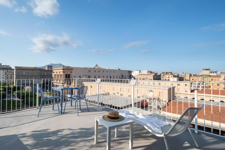 Attico 37 - Comfort Room Con Terrazza Esclusiva Il Cui Accesso Avviene Non Direttamente Dalla Camera - Palermo
