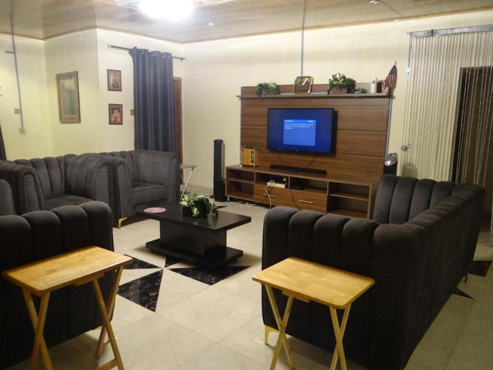 Jovmeg Villa - Nigeria