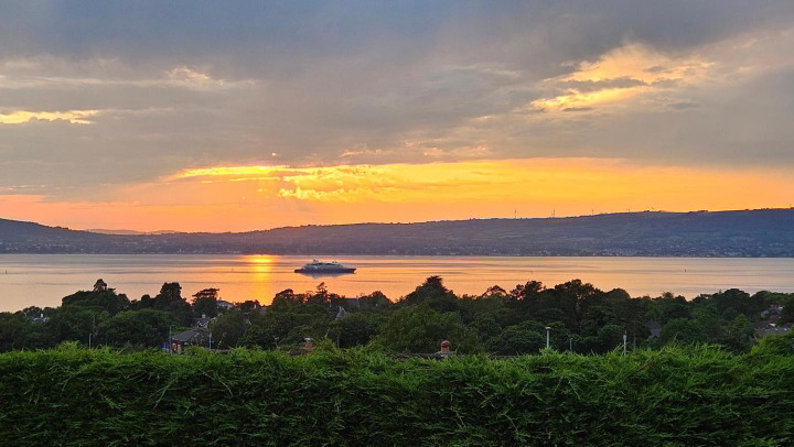 Induli Holywood - Private Luxury Double Room Near Belfast - Belfast
