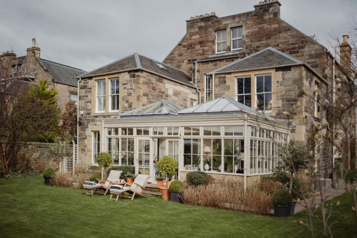 Private And Prestigious Luxury Home - Edinburgh
