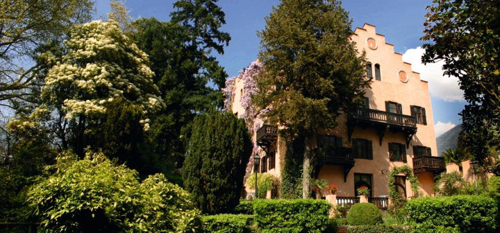 Schloss-castel Pienzenau - Guestrooms & Apartments - B&b-hotel & Restaurant - Meran