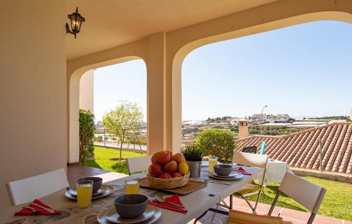 Apartamento En Torrox: 2 Dormitorio Wifi Y Piscina - Torrox