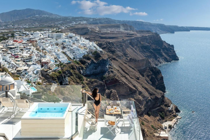 Mythical Blue Luxury Suites - Santorini