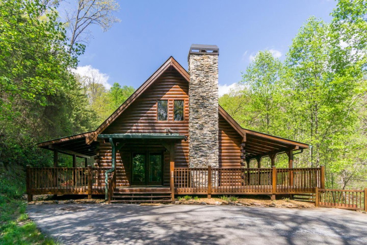 New! Lakeview Retreat - 3 Bed, Hot Tub, Ping-pong - Dahlonega, GA