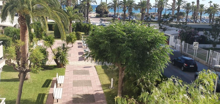 Encantadora Vivienda En El Paseo Marítimo De Salou - Reus