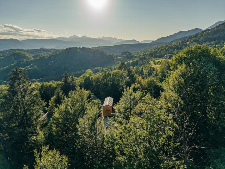 Alpine Glamp - Scenic Tiny House Near Bled - Slovenia
