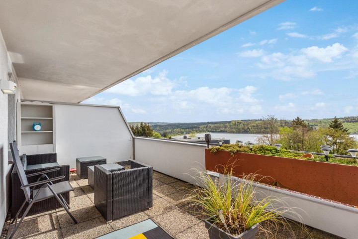Casa Málaga - Seeblick, Balkon & Pool Am Sorpesee - Menden