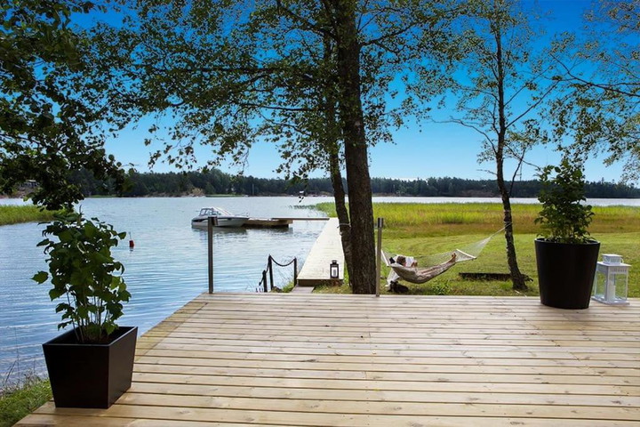 Villa Dynni · Villa Dynni - South Facing - Seafront - Jacuzzi - Espoo