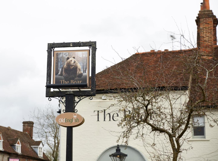 The Bear Hotel By Greene King Inns - Berkshire