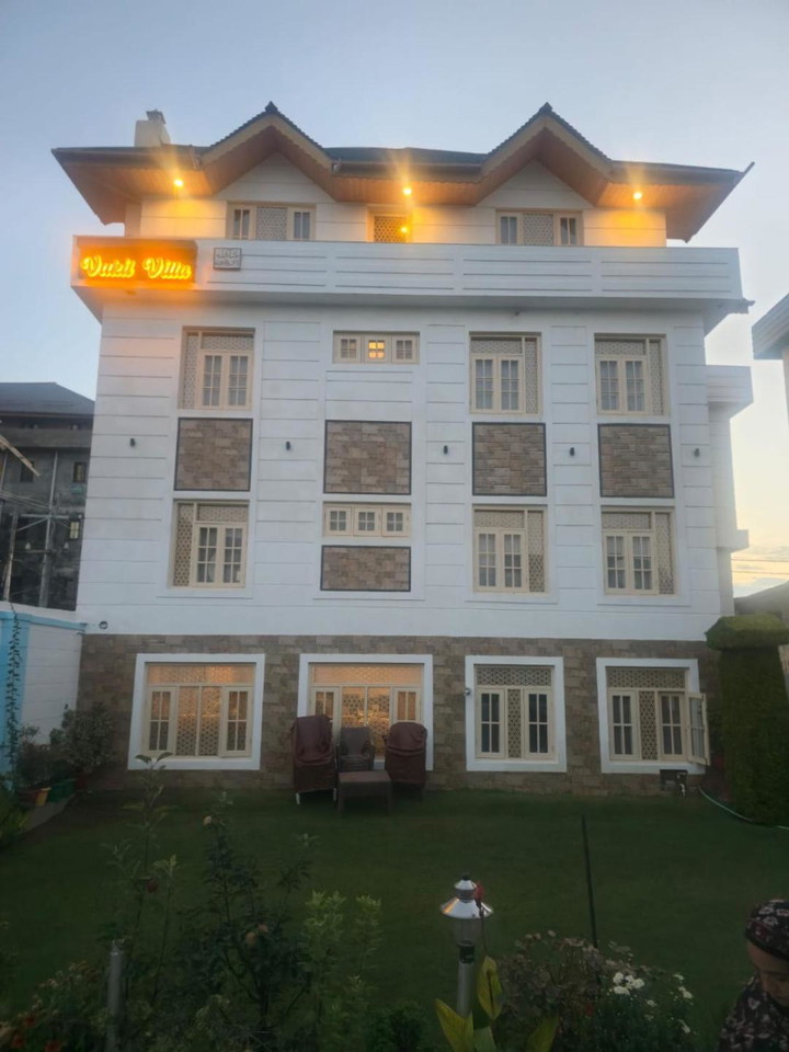 Vakil Villa - Srinagar