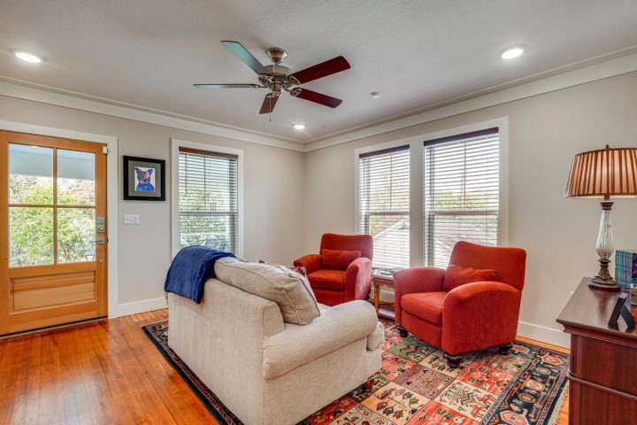 Walk To Downtown Laurel: Historic Home W/ Porch - Laurel, MS