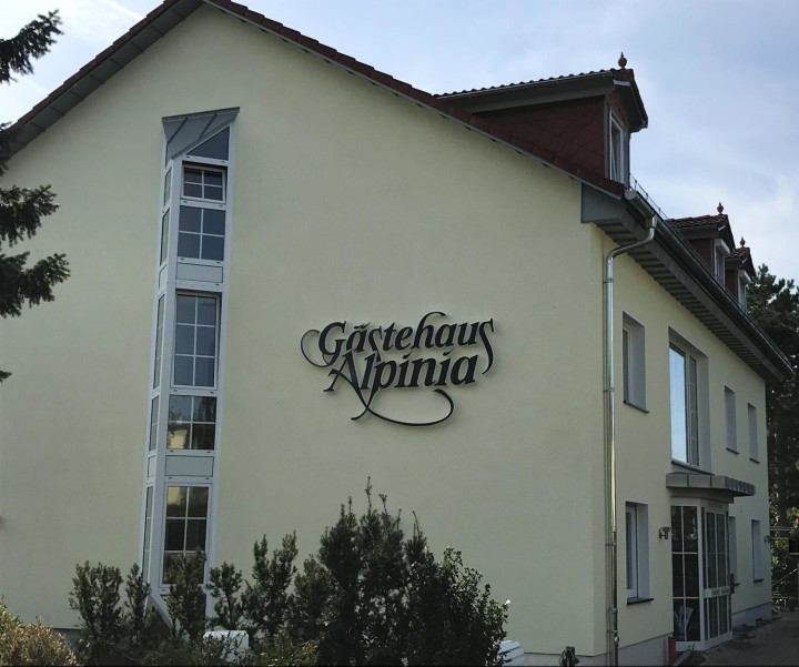 Gästehaus Alpinia - Berlin