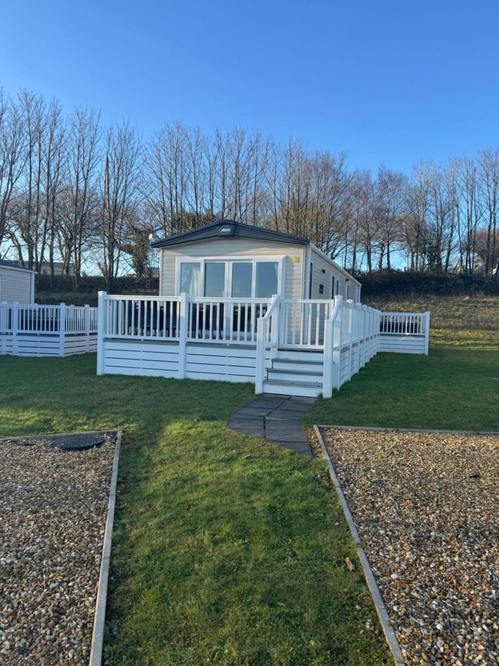 Wallows Lodge With Private Hot Tub - Mevagissey