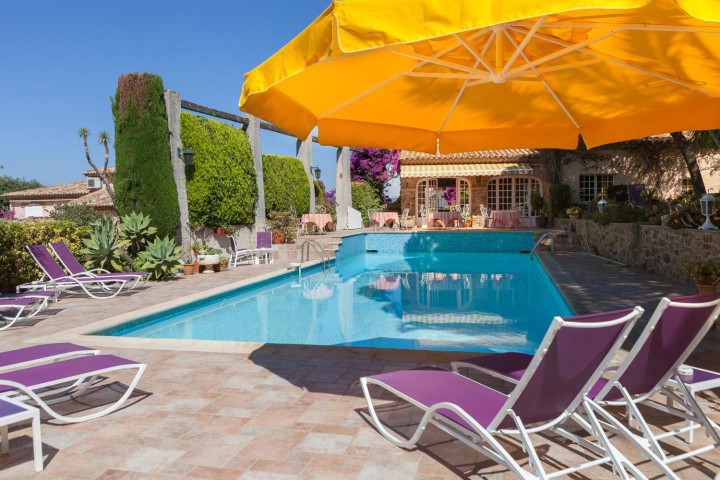 L' Escapade Hôtel & Restaurant - Carqueiranne