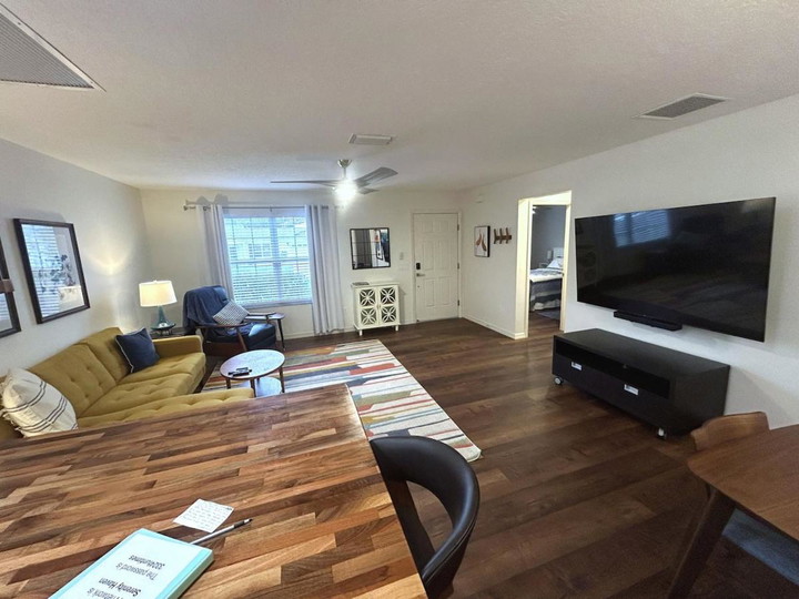Hot Tub Hideaway - Golf Cart - The Villages - Lake Weir, FL