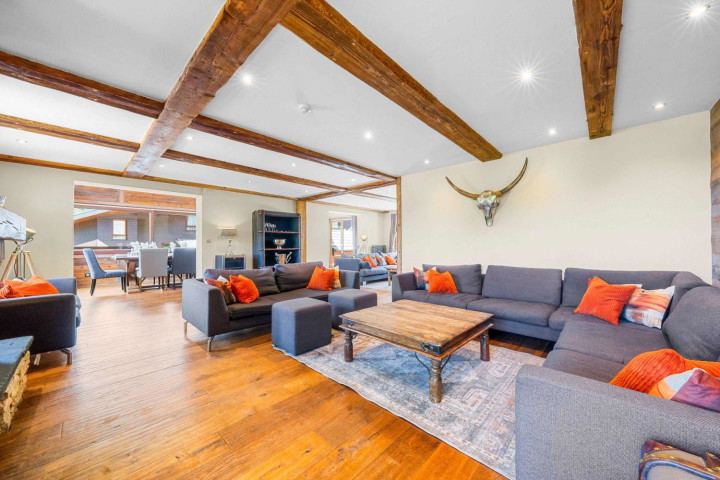 Luxury Ski-inout Chalet With Hot Tub Sleeps 25 - Avoriaz
