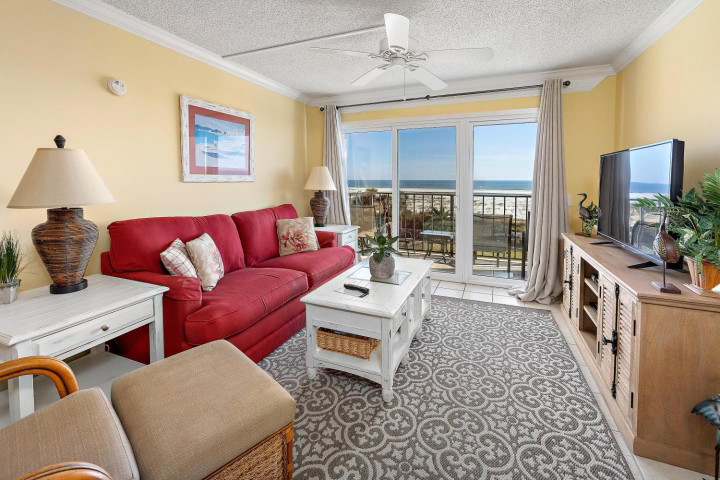 Family Friendly Oceanfront Condo - Georgia, GA