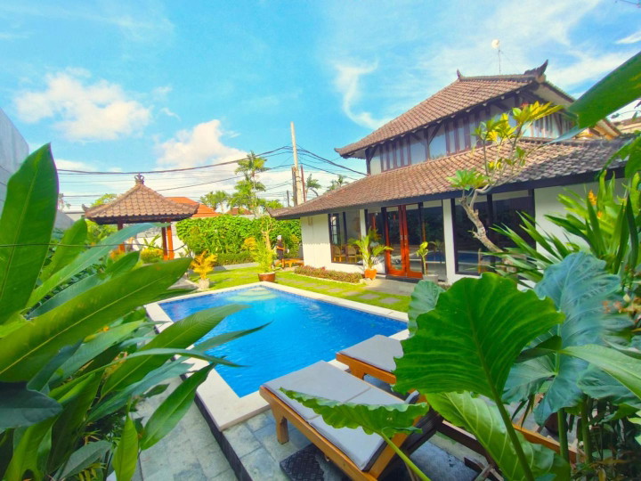 Villa Valari - Seminyak Legian - 5 Bedrooms - Kuta