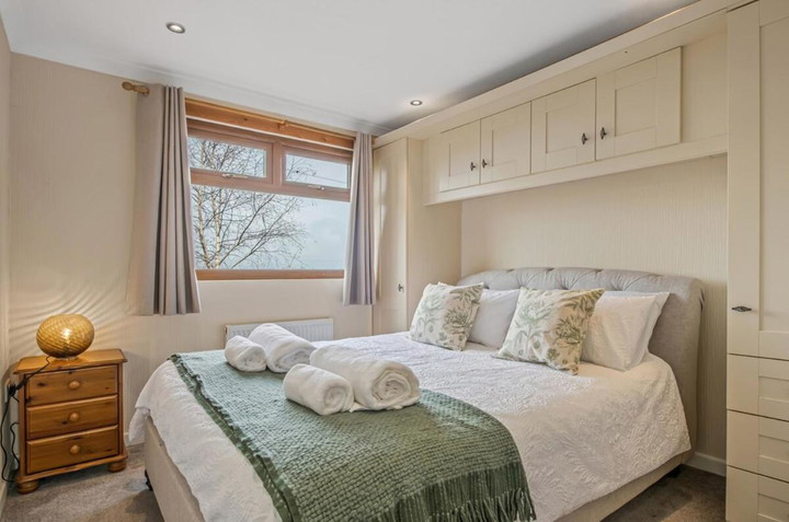 3-bedroom Riverside Lodge With Hot Tub - Weston-on-trent - Derby, UK