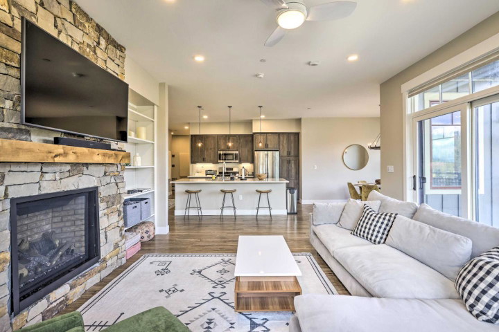 Winter Park Condo W/ Balcony ~ 4 Mi To Slopes - Winter Park, CO