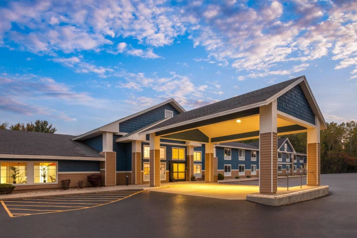 Americinn By Wyndham Douglas/saugatuck - saugatuck, MI