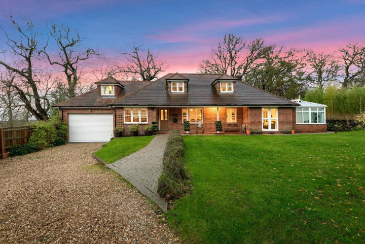 Mews Hill, 5 Bedroom New Forest Holiday Cottage - ウィルトシャー