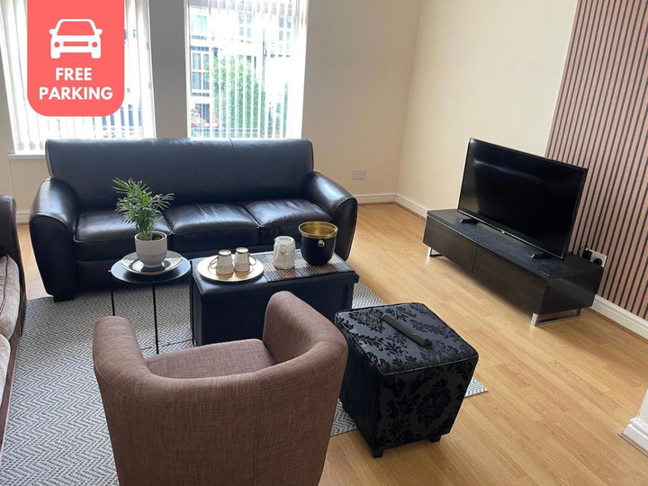 New Stylish Large 1-bed Apartment - Close To Old Trafford & More - Moffat