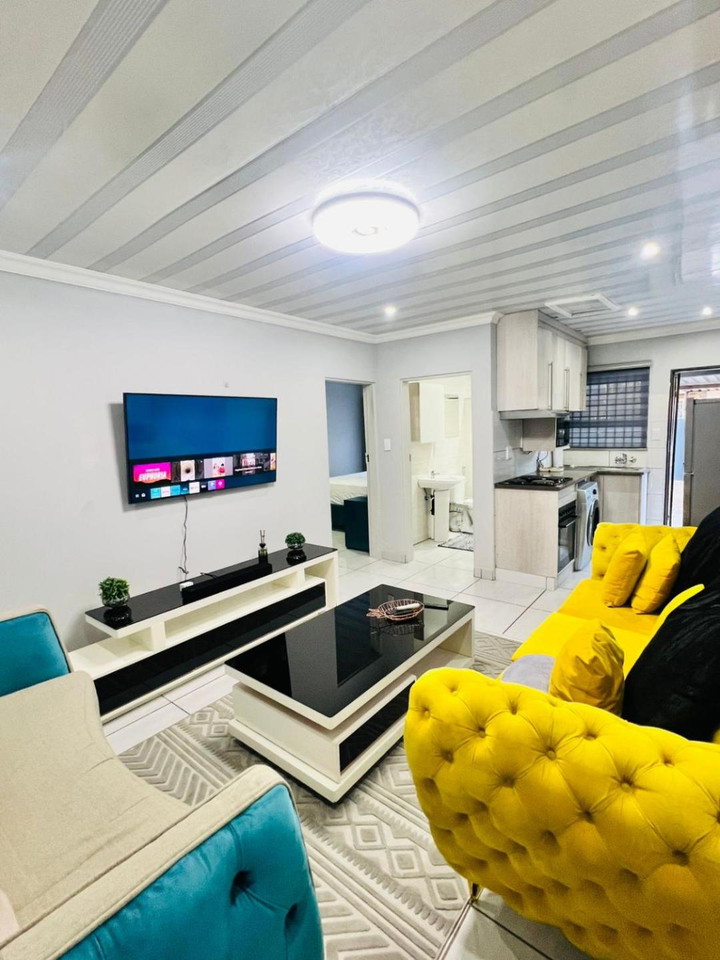 Modern Luxury Affordable One Bedroom - Vereeniging