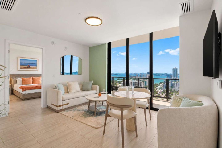 Miami Beach Penthouse Ocean & Bay Views With Balcony - North Miami, FL